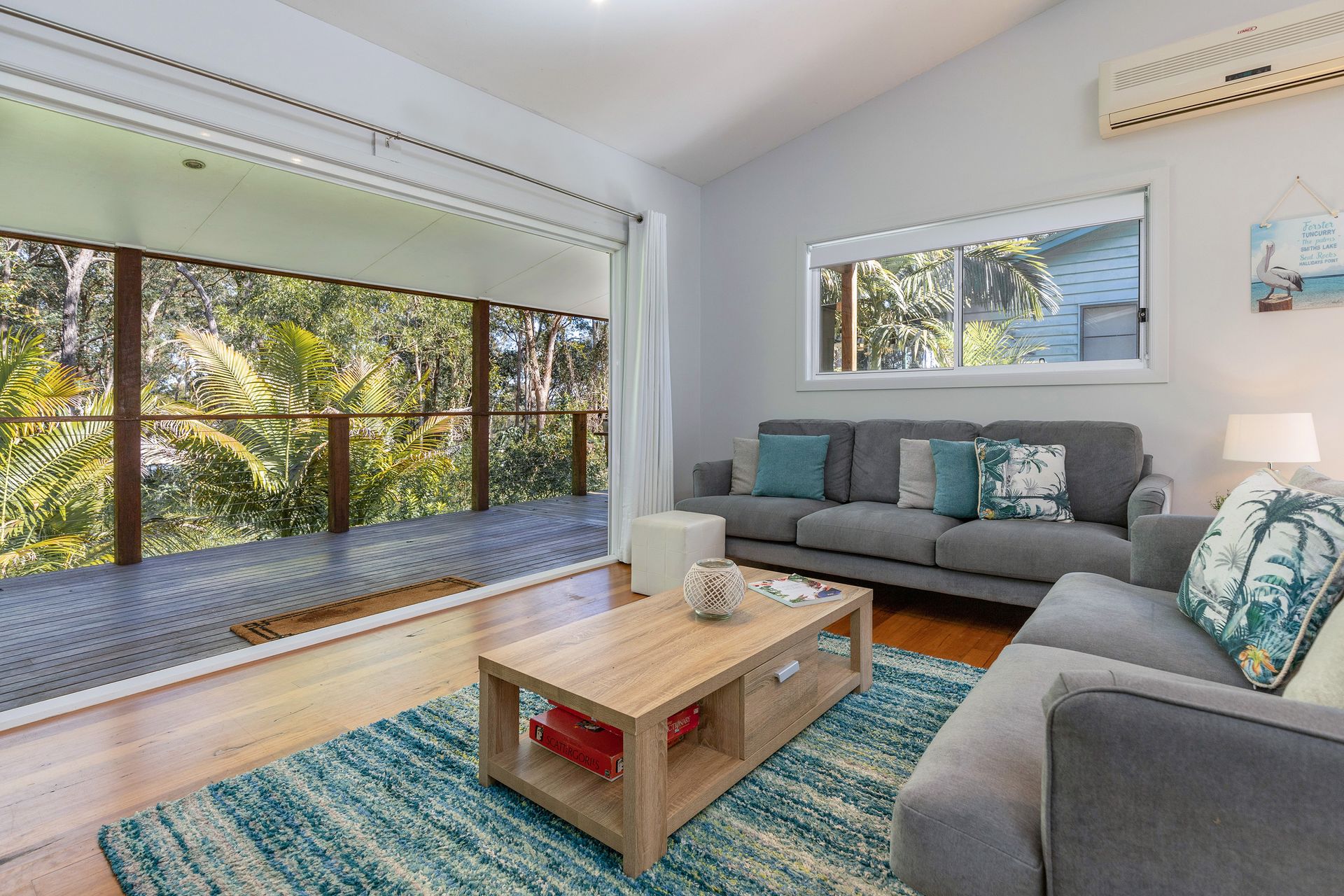 Happy Daze - Pacific Palms Holidays