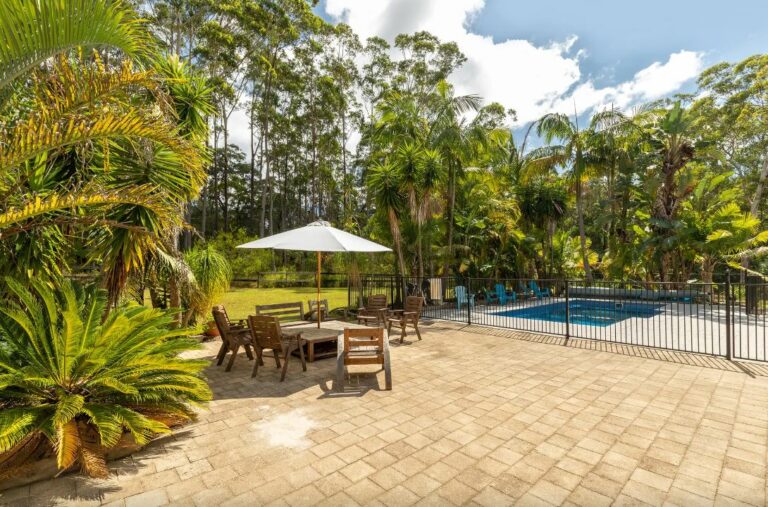 Pacific Palms Holidays - Discover Blueys Beach, Boomerang Beach, Seal ...